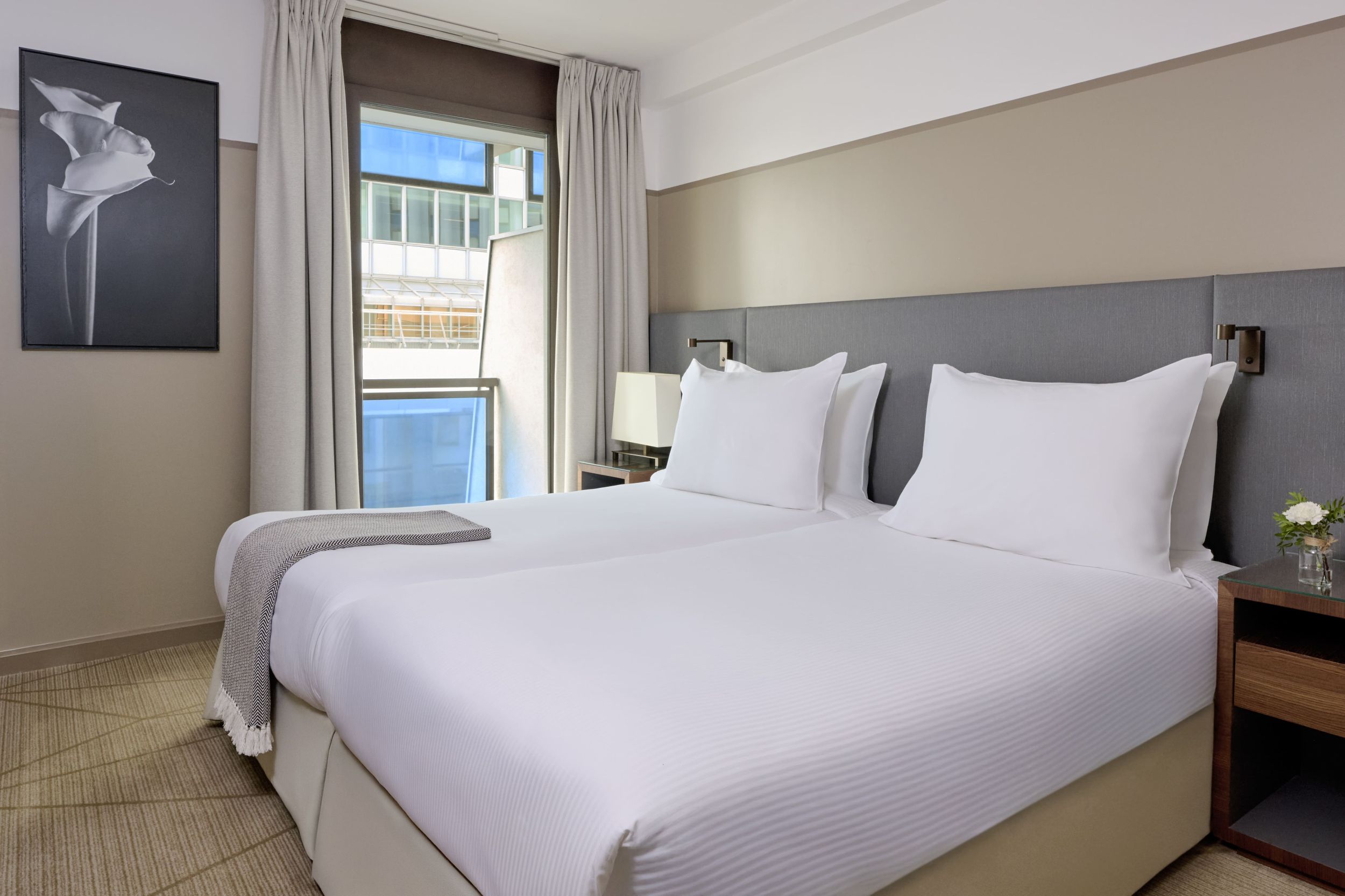 Two Bedroom Executive Apartment in La Défense Paris | Fraser Suites ...