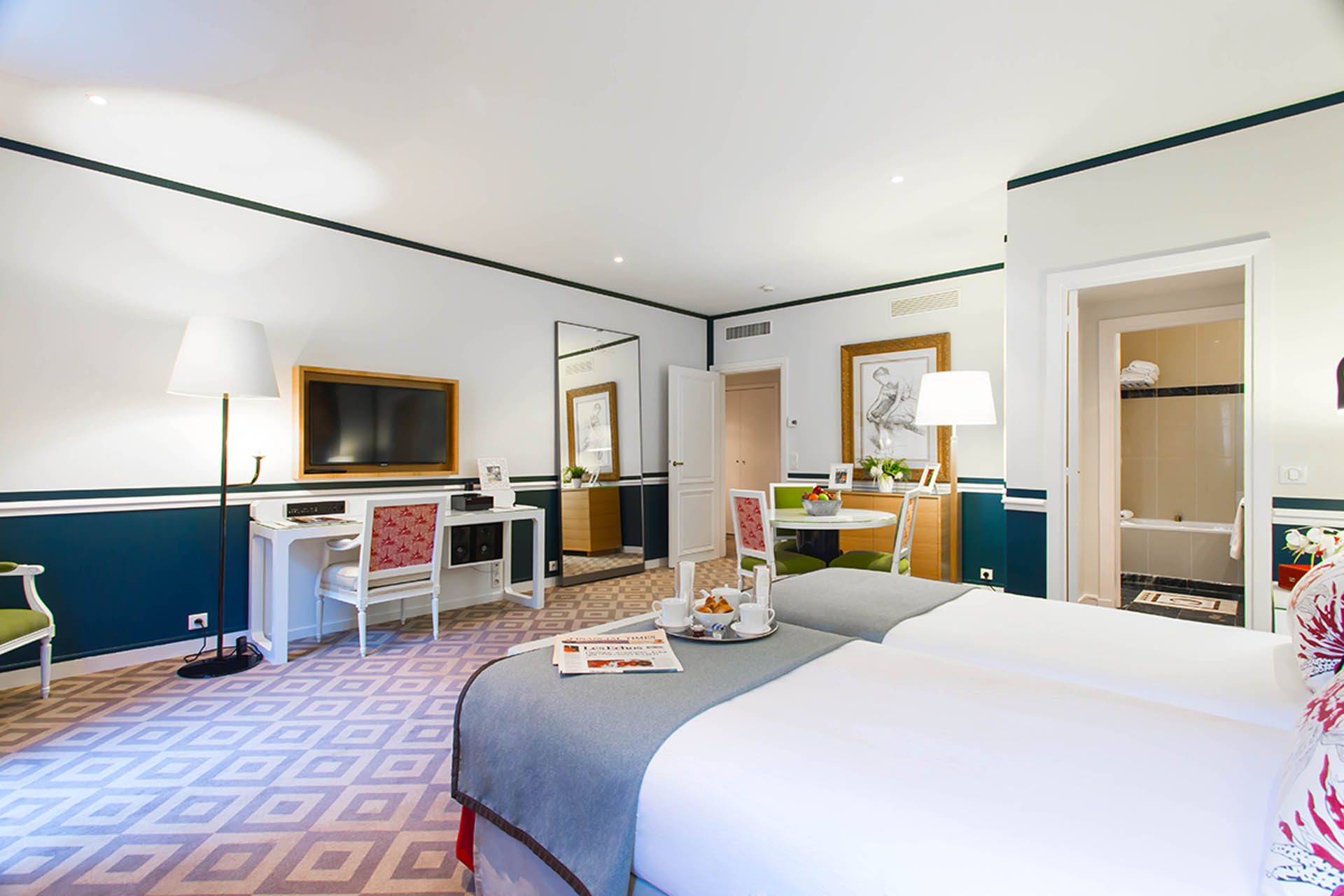 Luxury Executive Suite in Paris | Fraser Suites Le Claridge