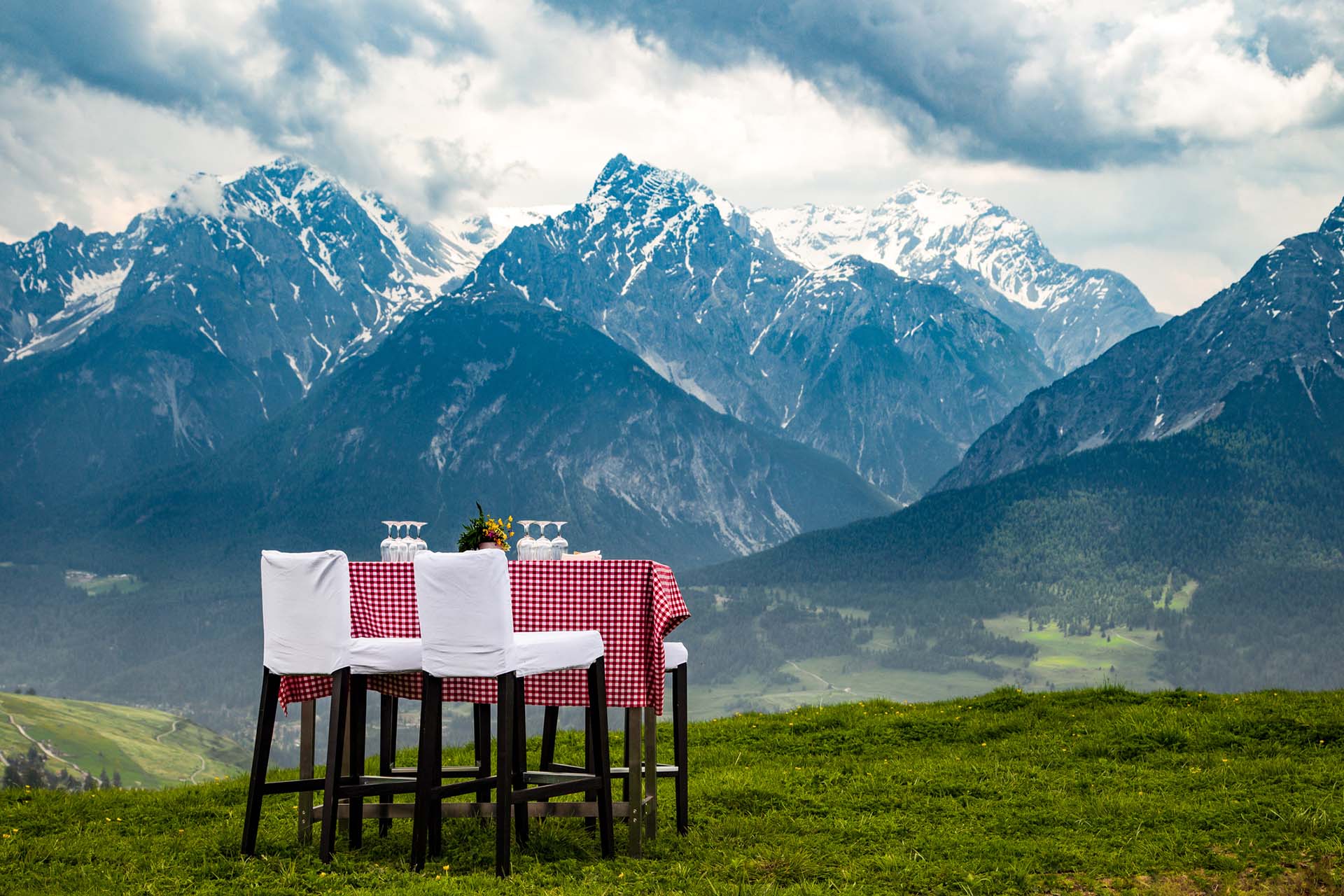 Traditional Swiss Food: Must-Try Dishes while in Switzerland