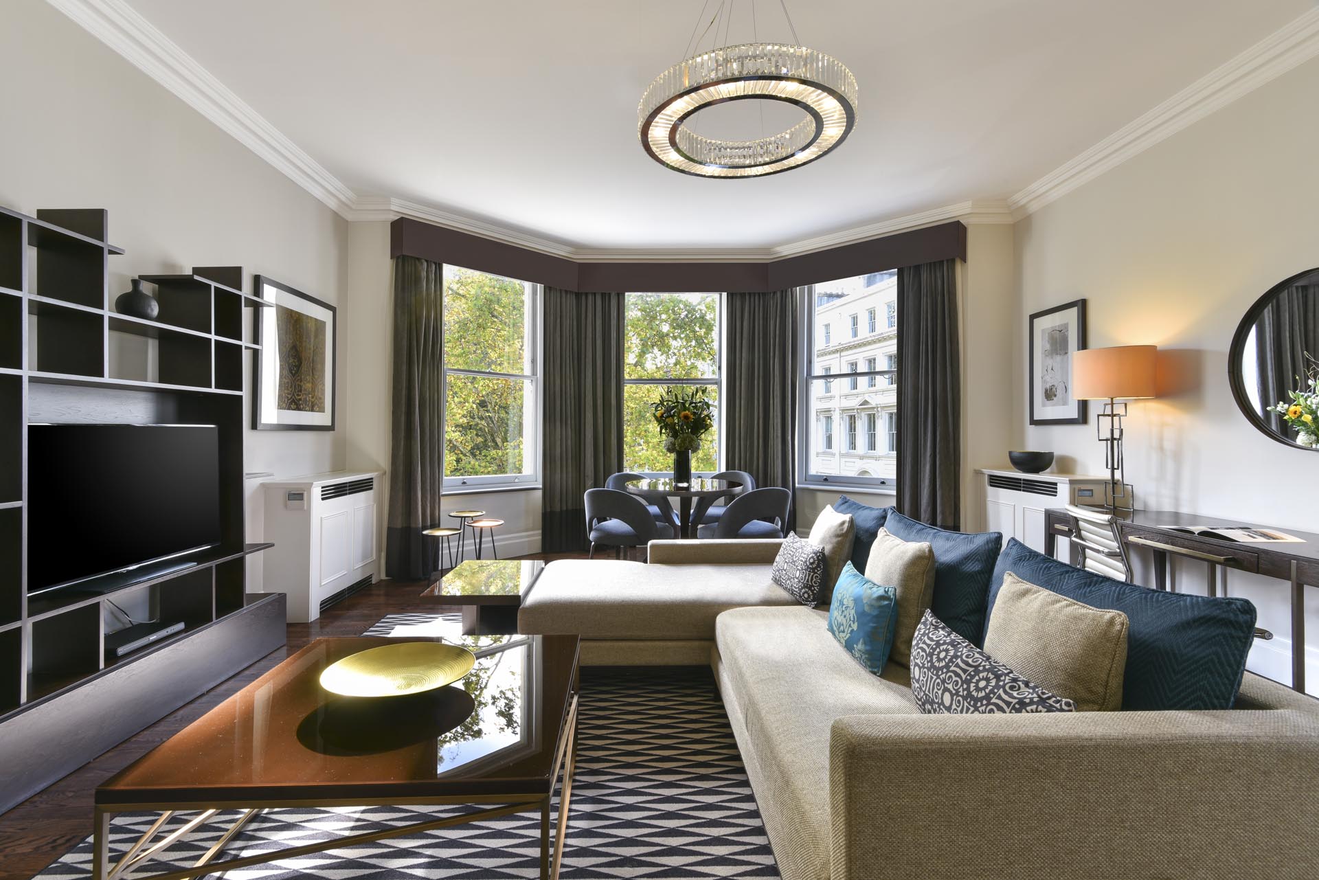 Two Bedroom Executive Apartment | Fraser Suites Kensington